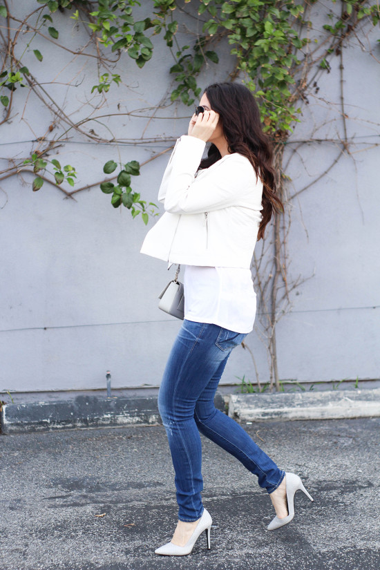 Styling a Deep V Tee - Glam Latte